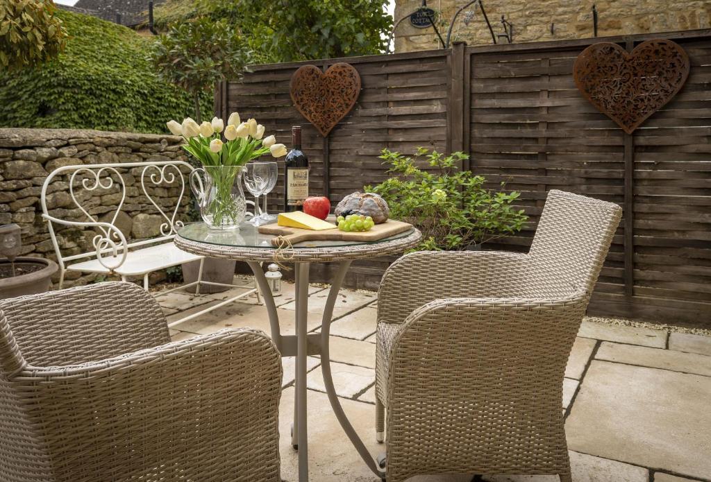 Corner Cottage, Adlestrop (updated prices 2025)