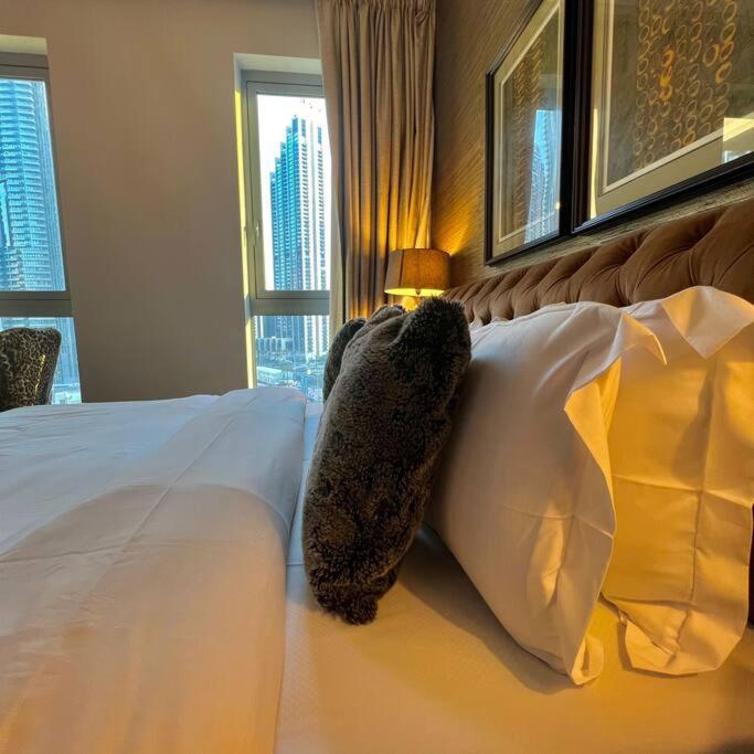 FIRST CLASS 1BR with DUBAI DOWNTOWN BOULEVARD view, Dubai (updated ...