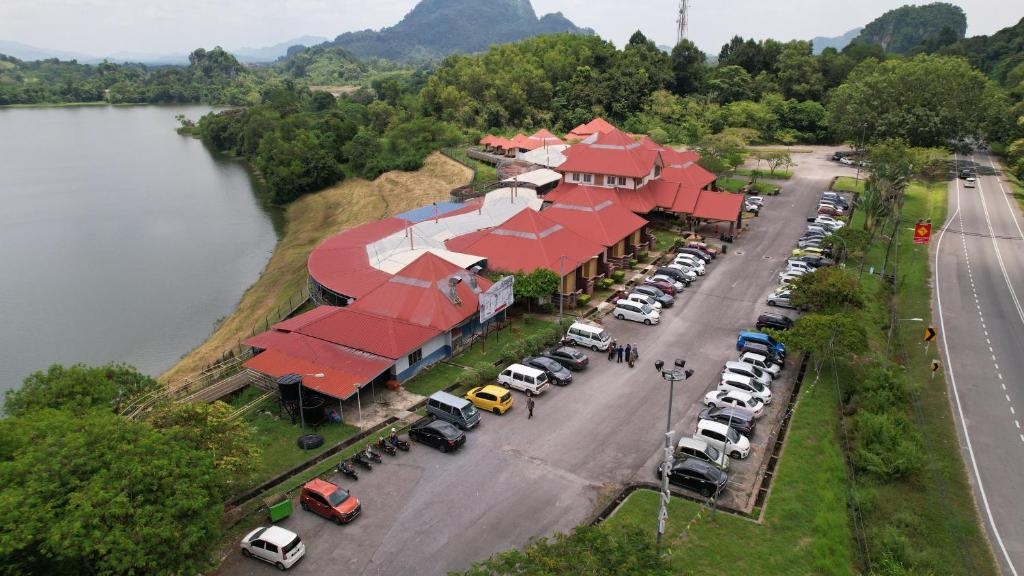 TERINAI TASOH LAKE VIEW RESORT, Kampung Tunjang – Updated 2023 Prices