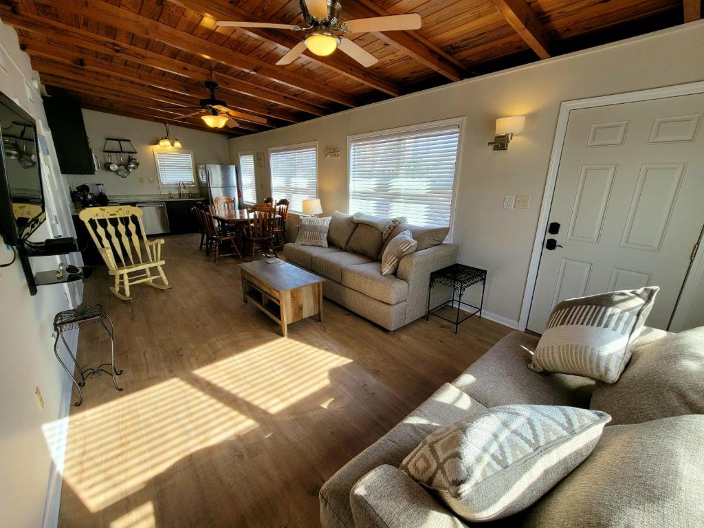 Soul Tide Home - Gulf Shores, AL