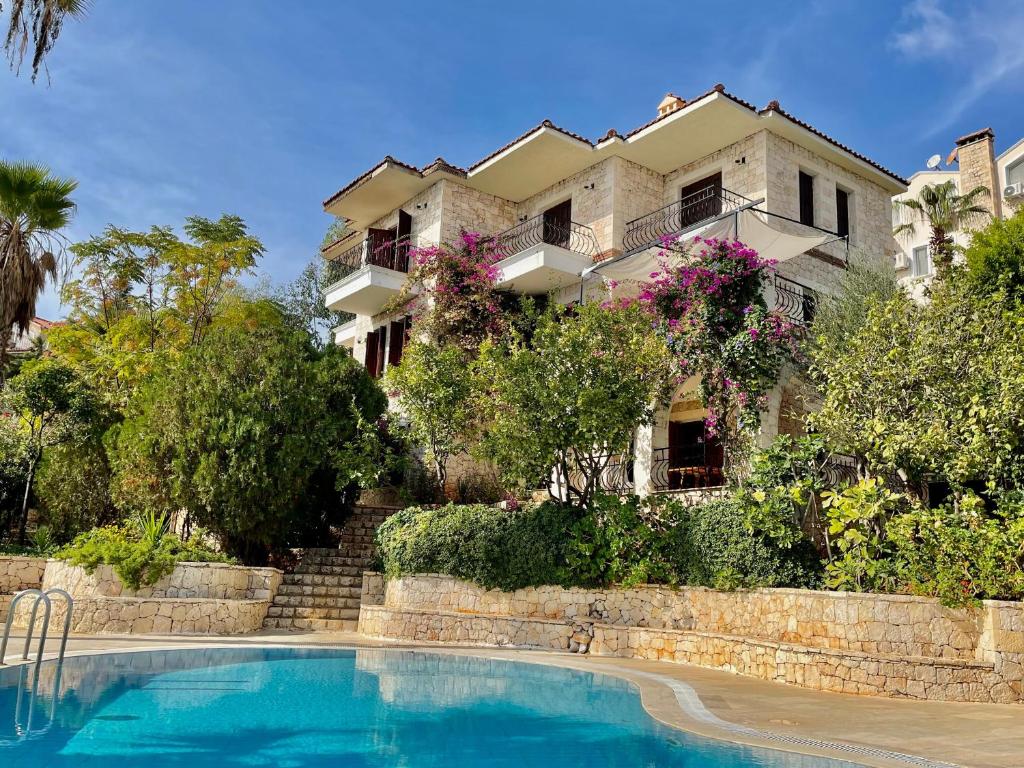 Romantic pool villa overlooking the islands, Kaş (updated prices 2025)