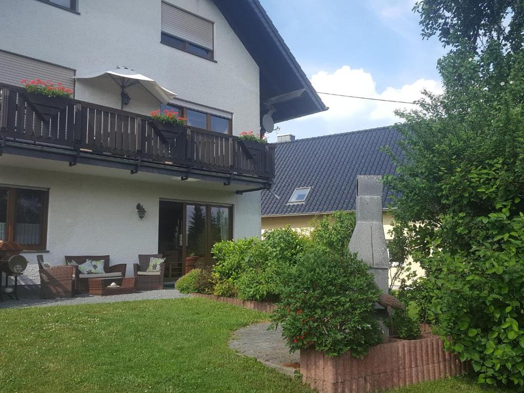 Cozy Apartment in Nohn with Terrace Garden BBQ, Nohn (updated prices 2024)