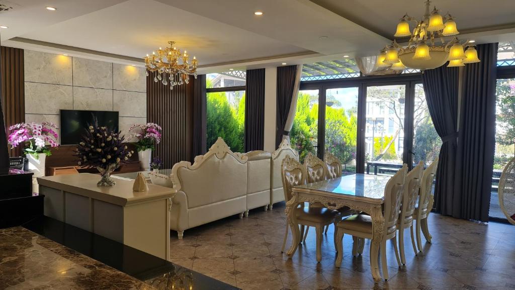 Palm Villa Đà Lạt 7 - Luxury Villa in Resort Nam Hồ, Da Lat (updated prices 2025)