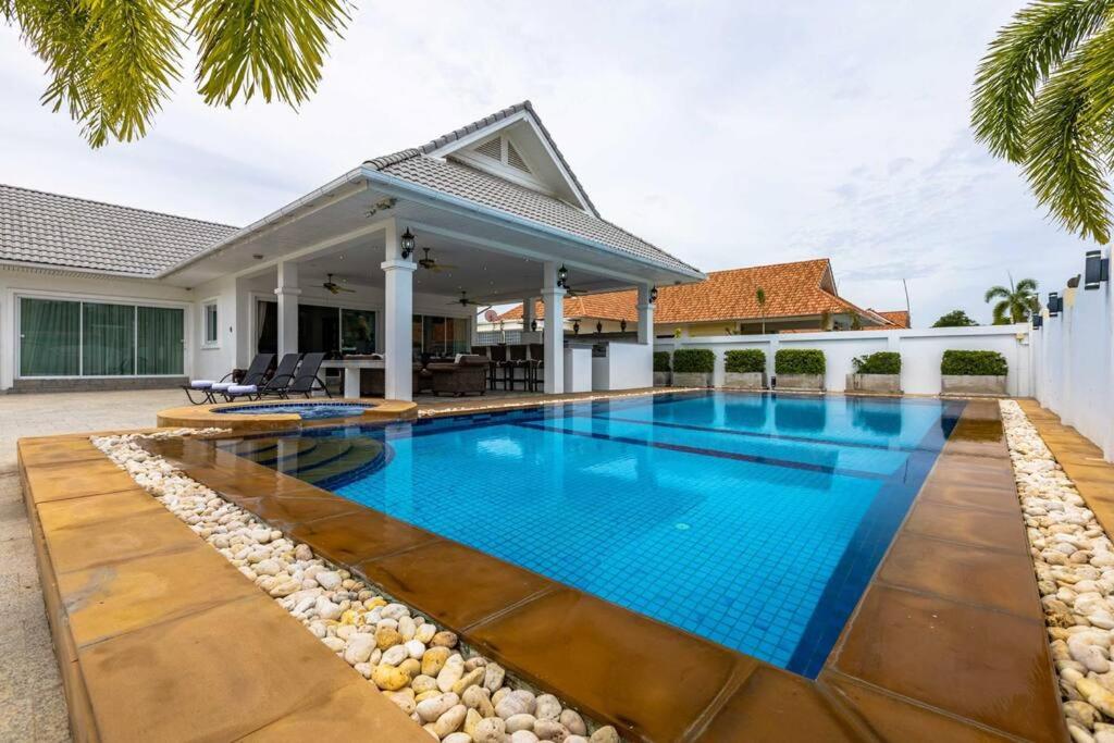 Private 3 Bedroom Pool Villa PP10, Hua Hin (updated prices 2025)