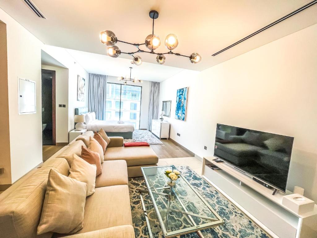 STAY Magnificent Studio Holiday Home near Burj Khalifa i Dubai ...