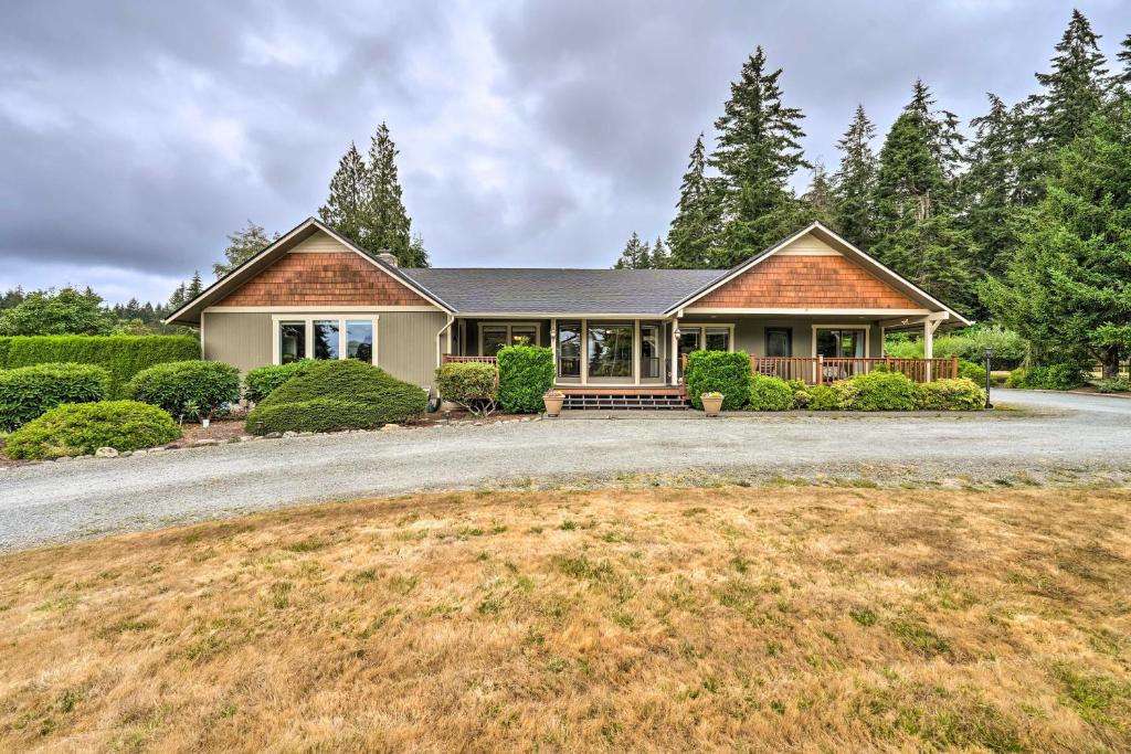 Peaceful Ranch-Style Camano Home on 5 Acres!, Camano (updated prices 2026)