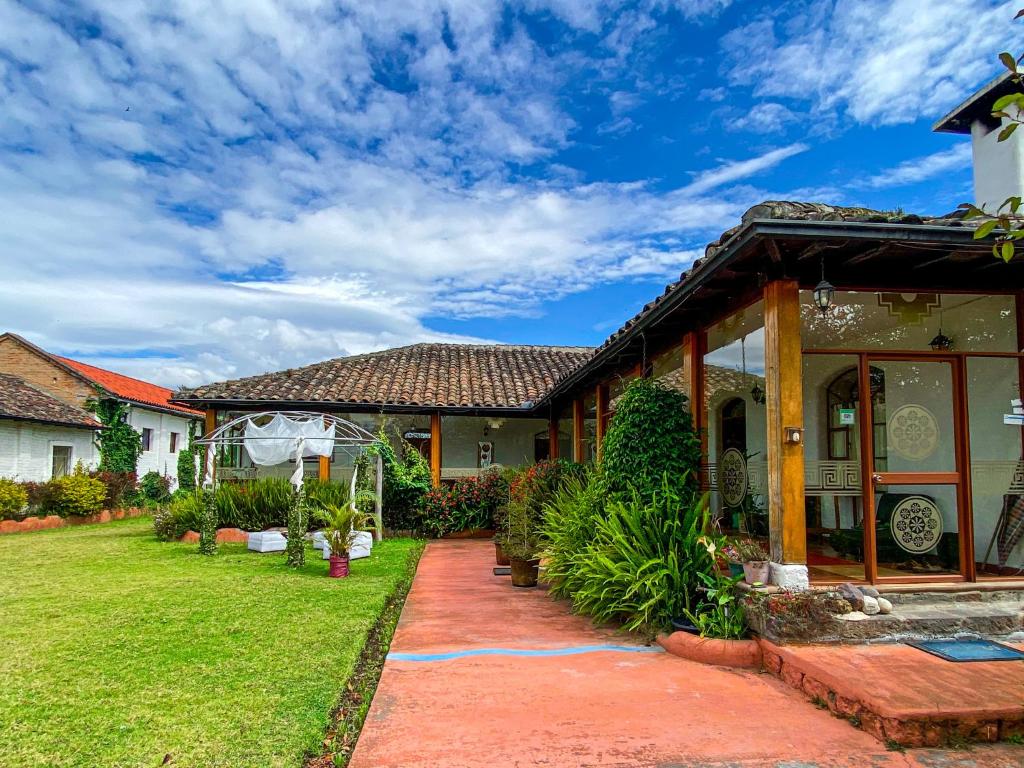 ORO AZUL HOSTERIA, Hacienda La Compañía (updated prices 2025)