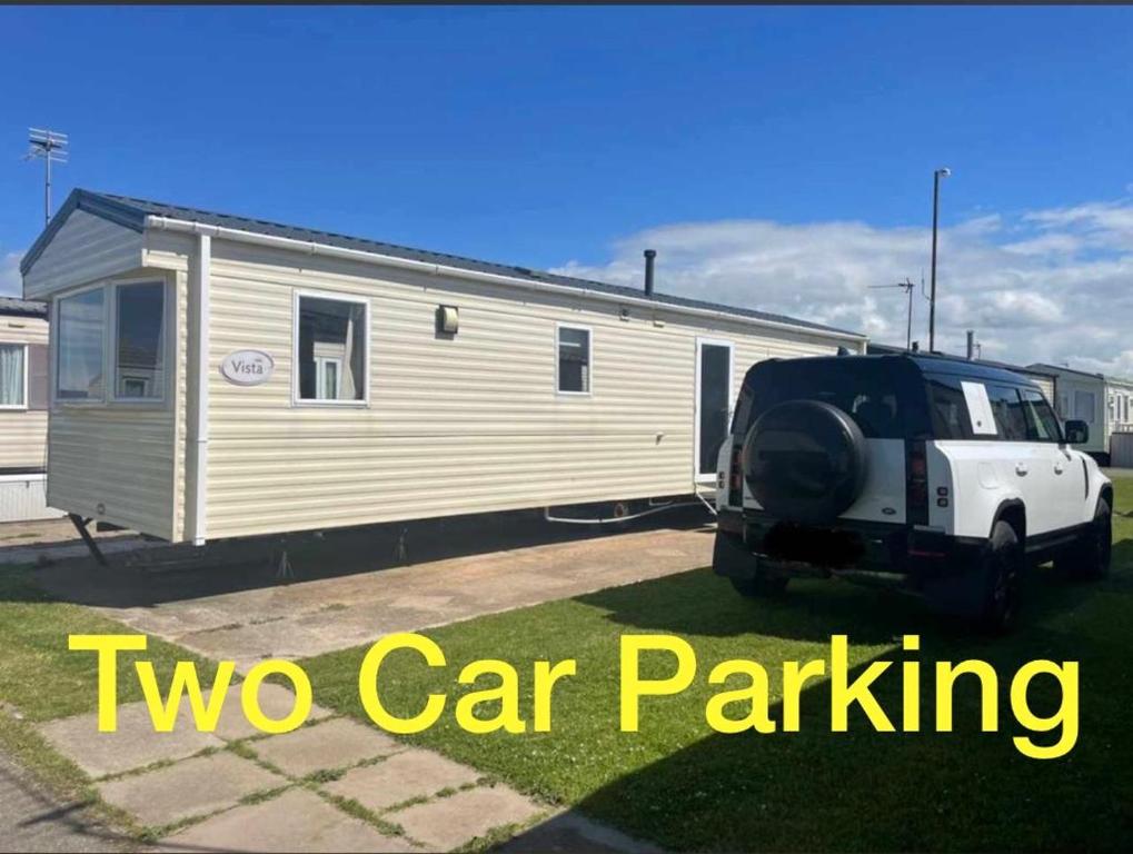 Rhyl 3 bedroom caravan with parking pool beach play area restaurant at ...