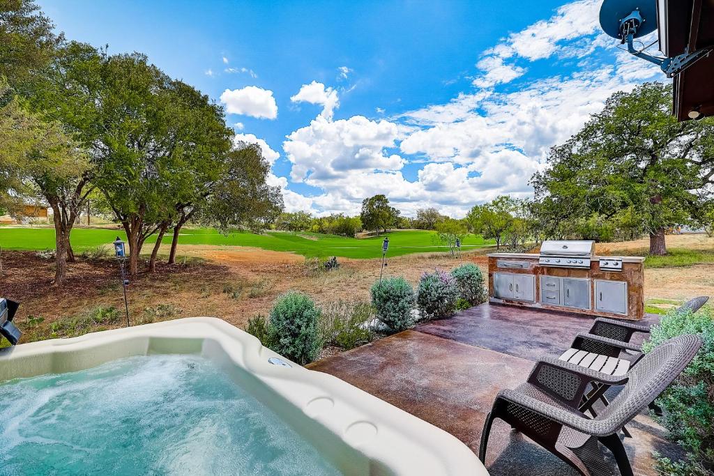 Horseshoe Bay Bungalow, Horseshoe Bay (updated prices 2025)