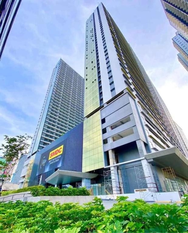 One Bedroom Tower 2 Fame Residences Mandaluyong, Манила (актуальные ...