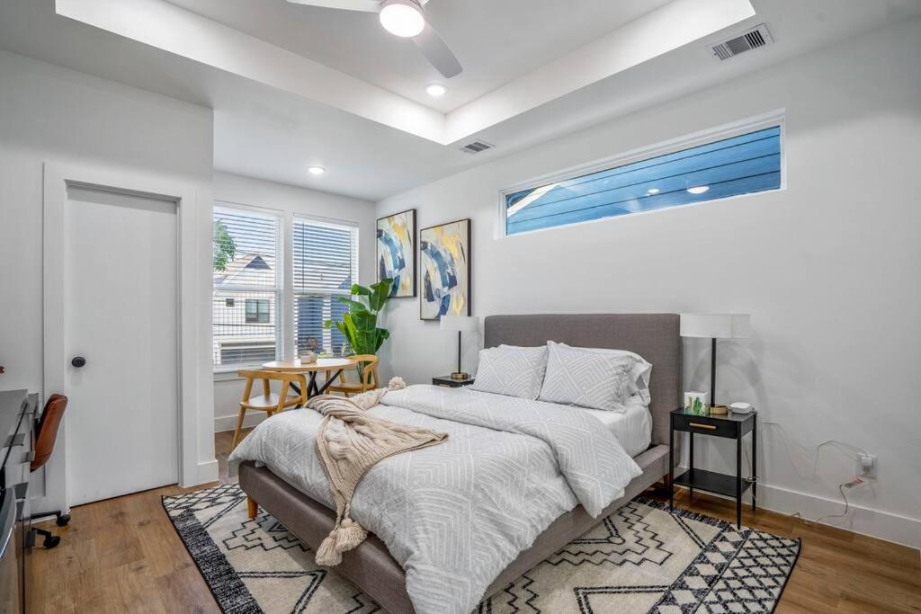 Nestled Nook Studio #3 @ East End Revitalized, Houston (updated prices ...