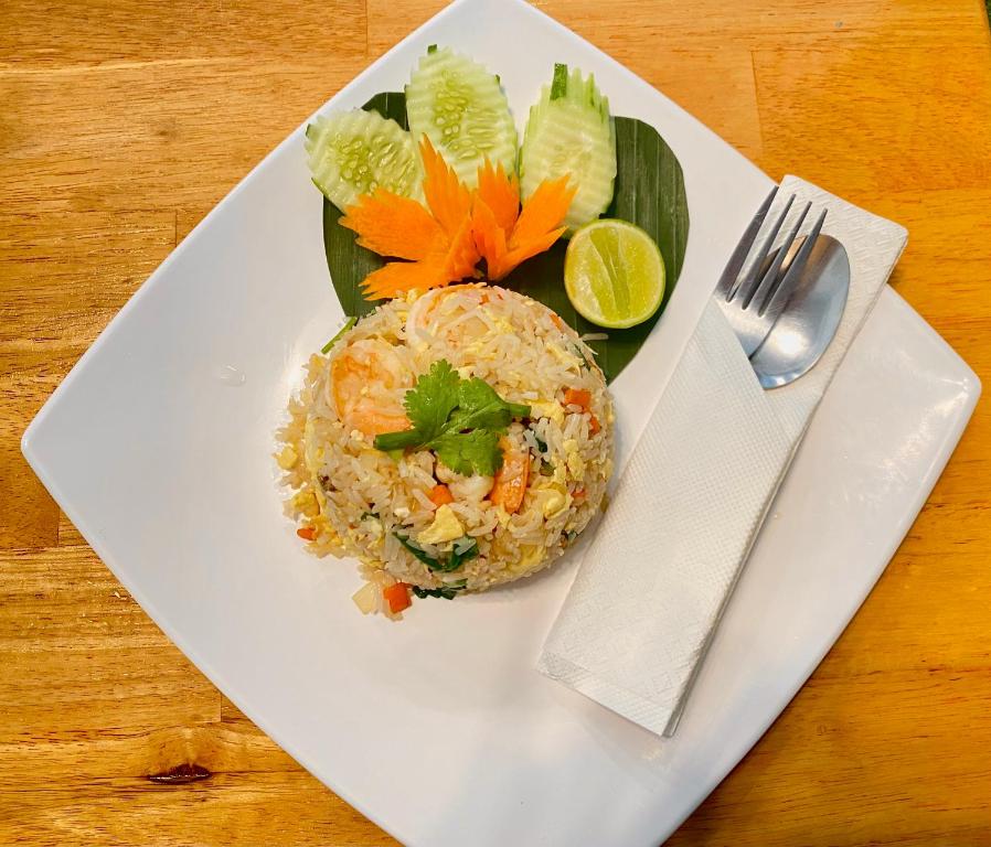 99 Camp and Cafe, Khao Sok National Park (updated prices 2025)