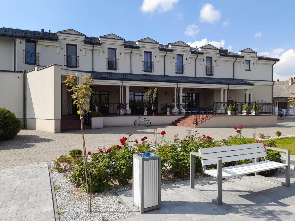 Dom Weselny Iwonka, Bielsk Podlaski (prețuri actualizate 2026)