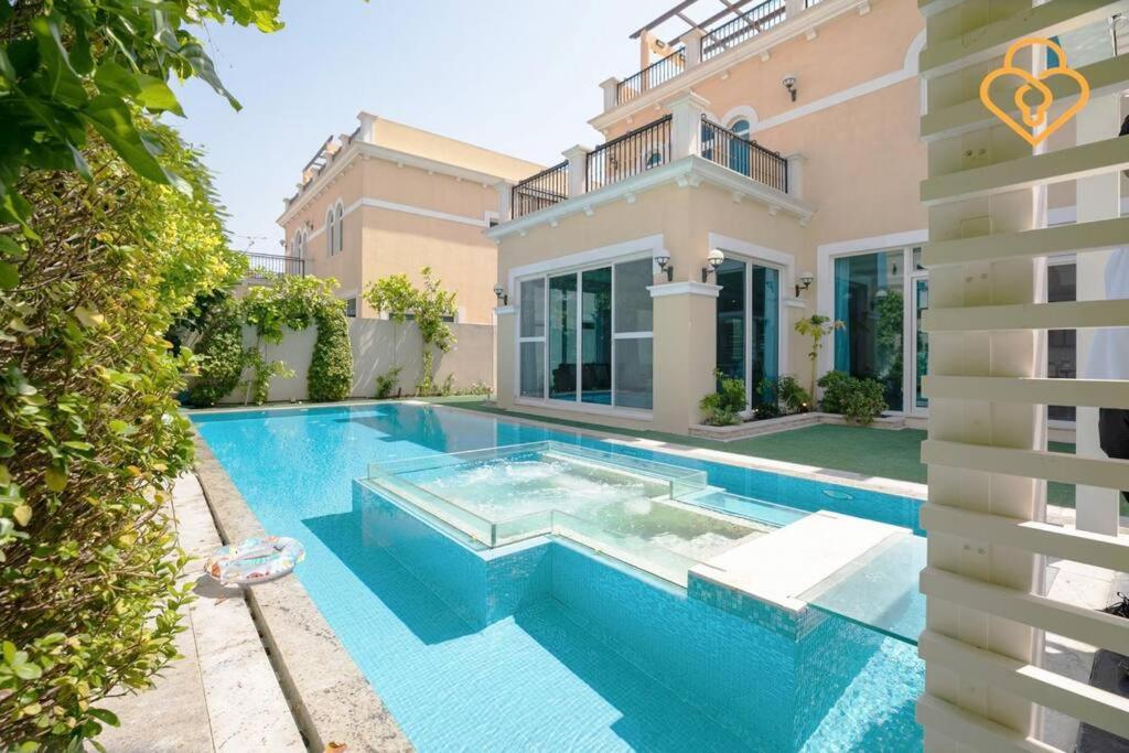 Keysplease 4 Bed Villa Jacuzzi & pool Jumeirah park Dubai, Dubai ...