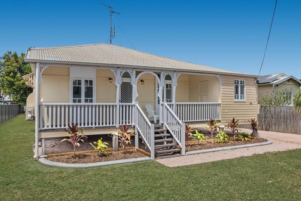 Marg's Place - Quaint Country Cottage - Home hill