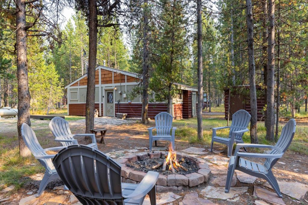 Hayloft Hollow by KABINO Fire Pit Fireplace Loft with Low Ceiling High ...