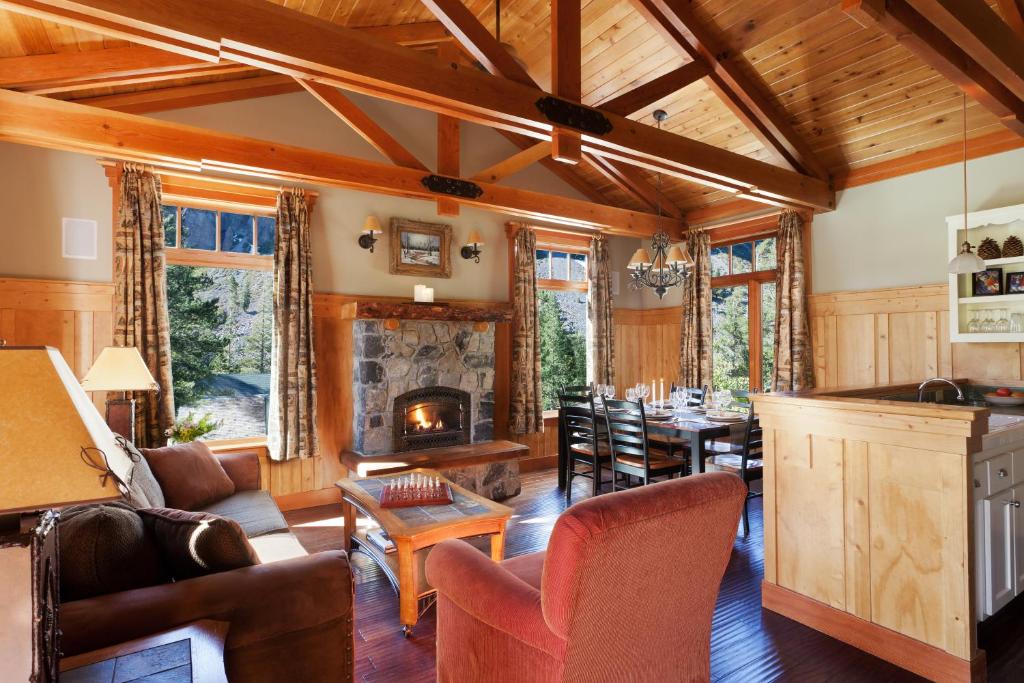 Tamarack Lodge, Mammoth Lakes (updated prices 2025)