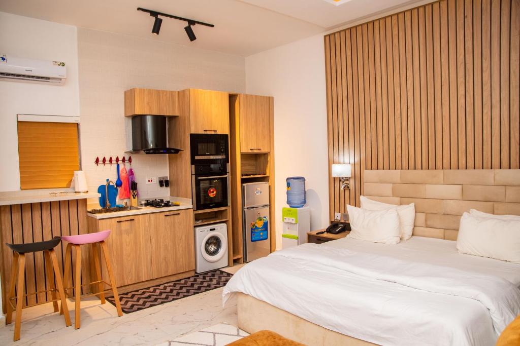 Maple studio+Gym+Snooker board Rhodabode Apt, Nile, Abuja (updated prices 2025)