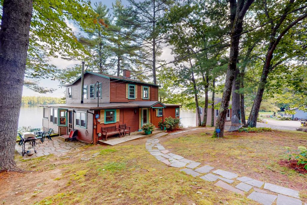 Lakefront Retreat, Naples (updated prices 2025)