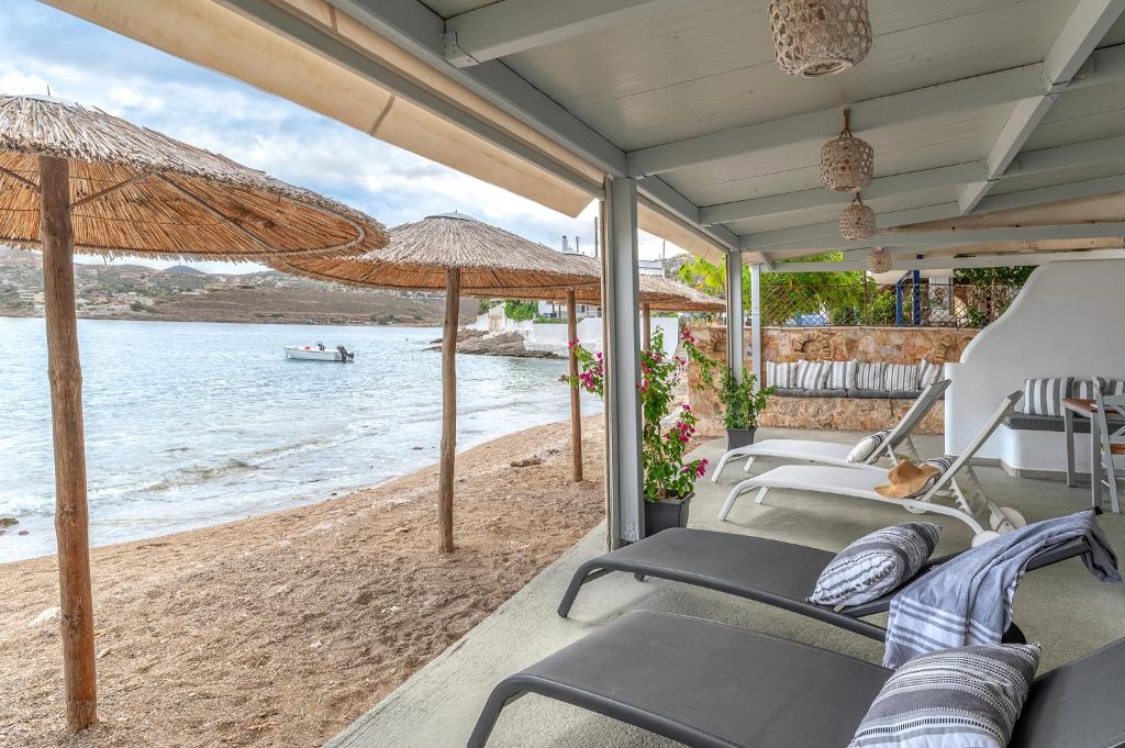 Pallas Seaside 2, Athens (updated prices 2025)