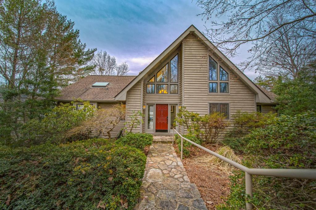 Our Point of View, Huddleston – Updated 2022 Prices