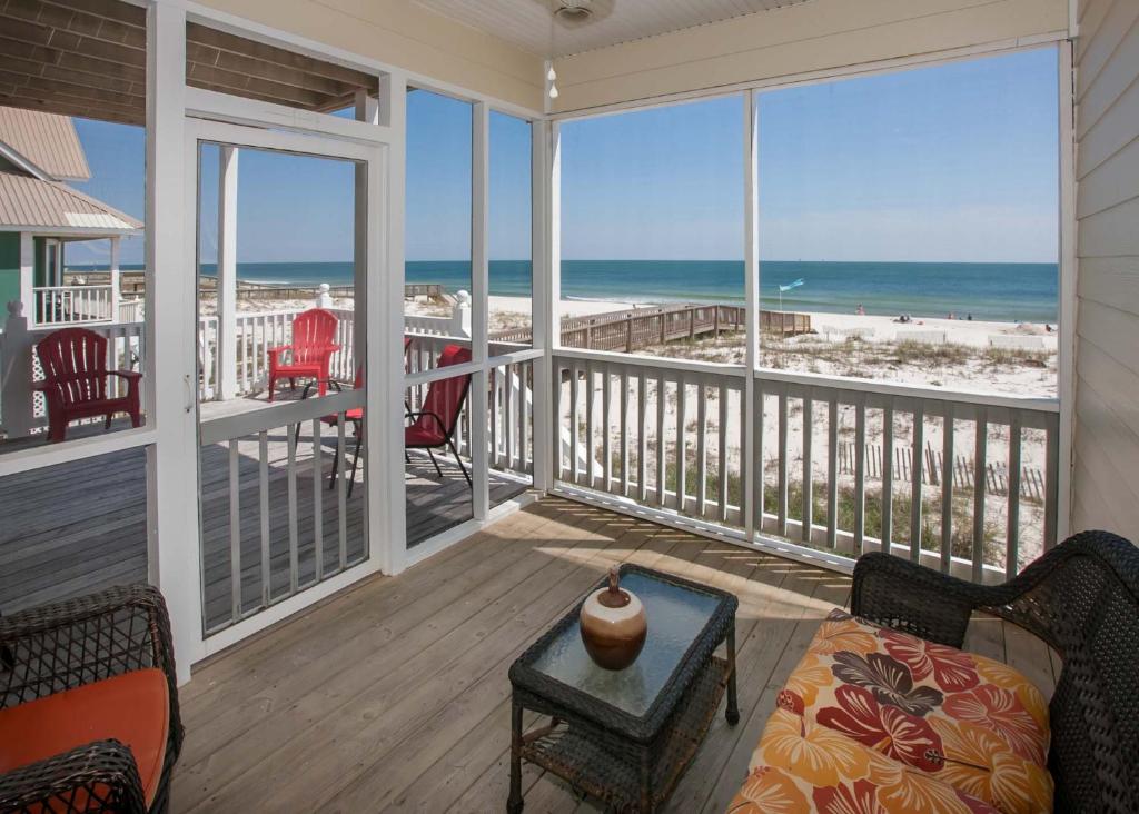 Shiloh House, Fort Morgan (updated prices 2025)