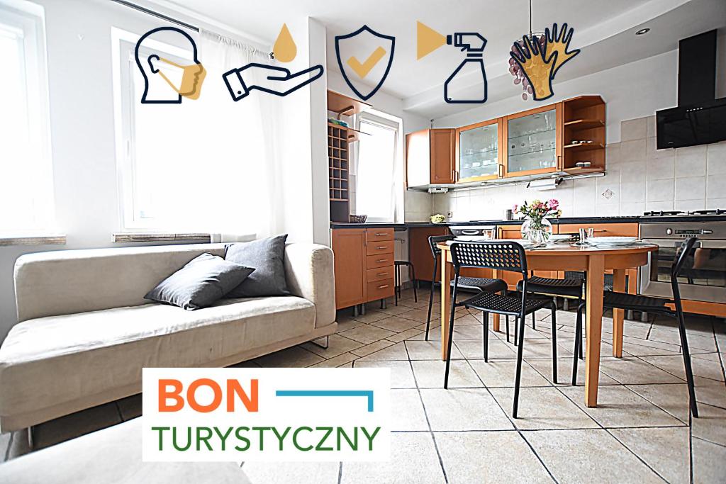 Mhost Bronowice, Kraków (aktualne ceny na rok 2025)