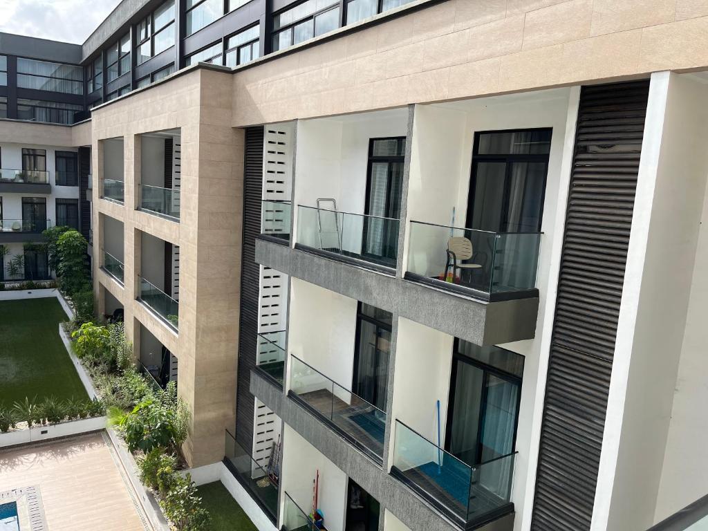 Unique Homes by Embassy Gardens - SuiteTrails