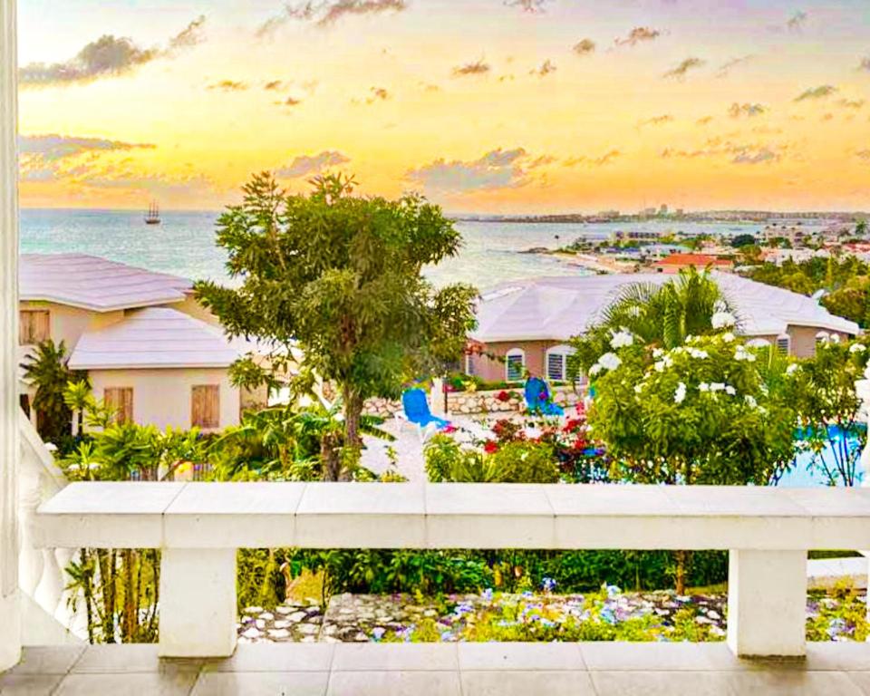 Sunset Heaven Villa، سيمبسون باي (أسعار محدثة لعام 2024)