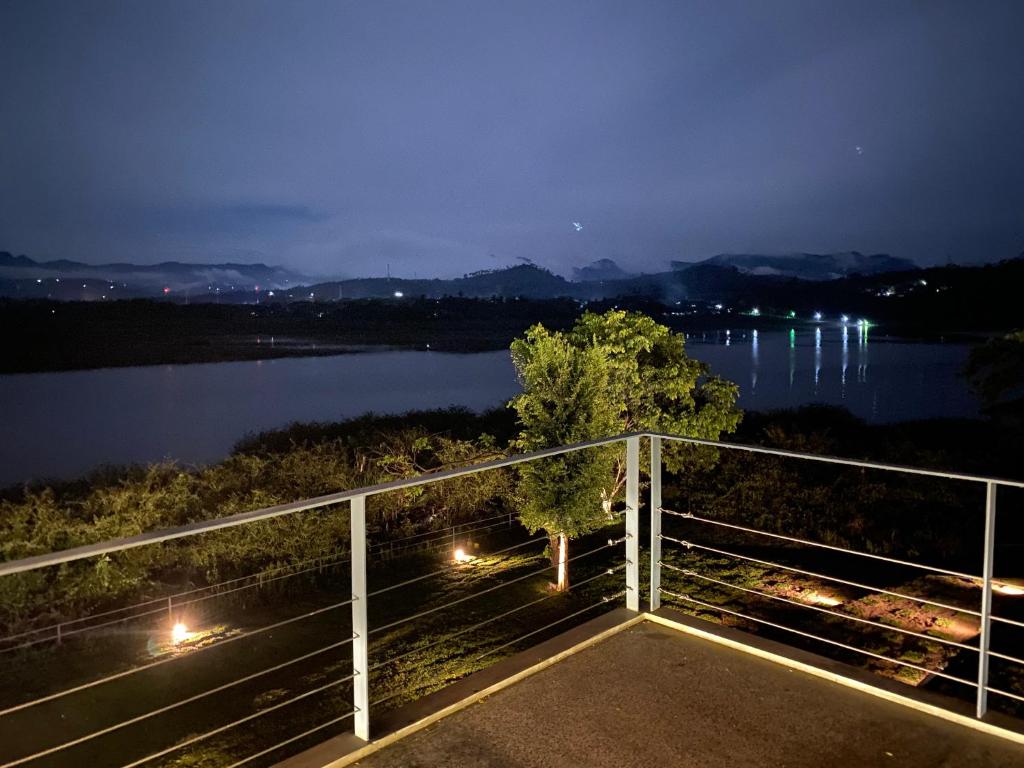 Hotel Escala Lake, Kandy, Sri Lanka - Booking.com