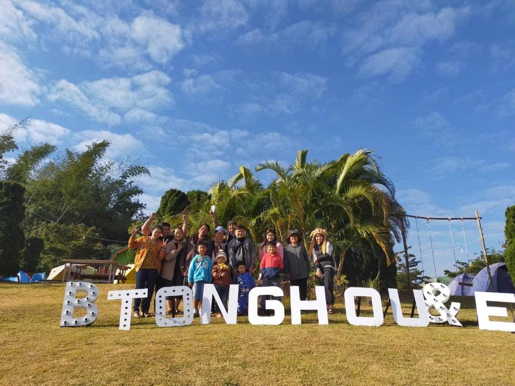 B TONG HOUSE Khaokho Resort, Ban Khao Ya Nua, Thailand - Booking.com