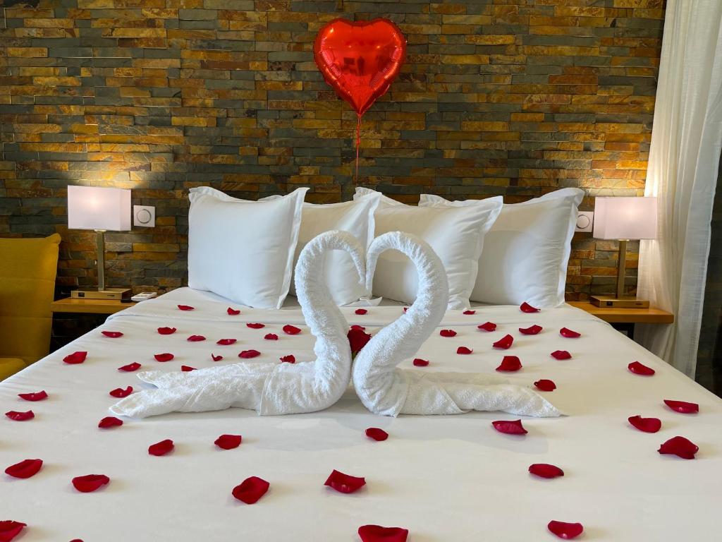 Vue Mer & Rocher - Okavango Blue Studio, Le Diamant (tarifs actualisés ...