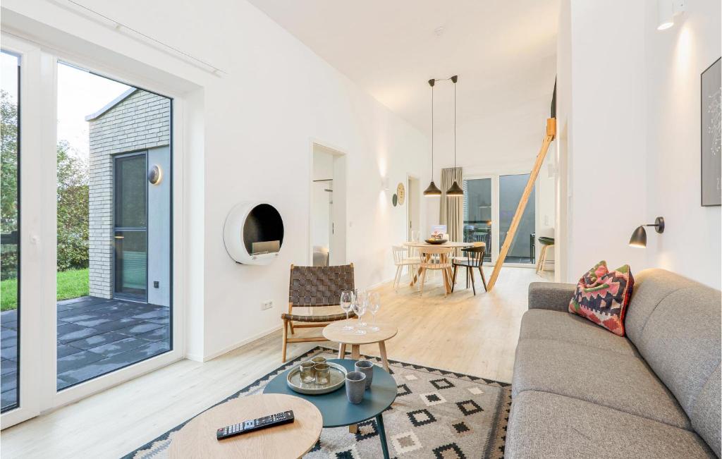 Beach Front Home In Lembruch-Dümmer See With Wifi, Lembruch (updated ...