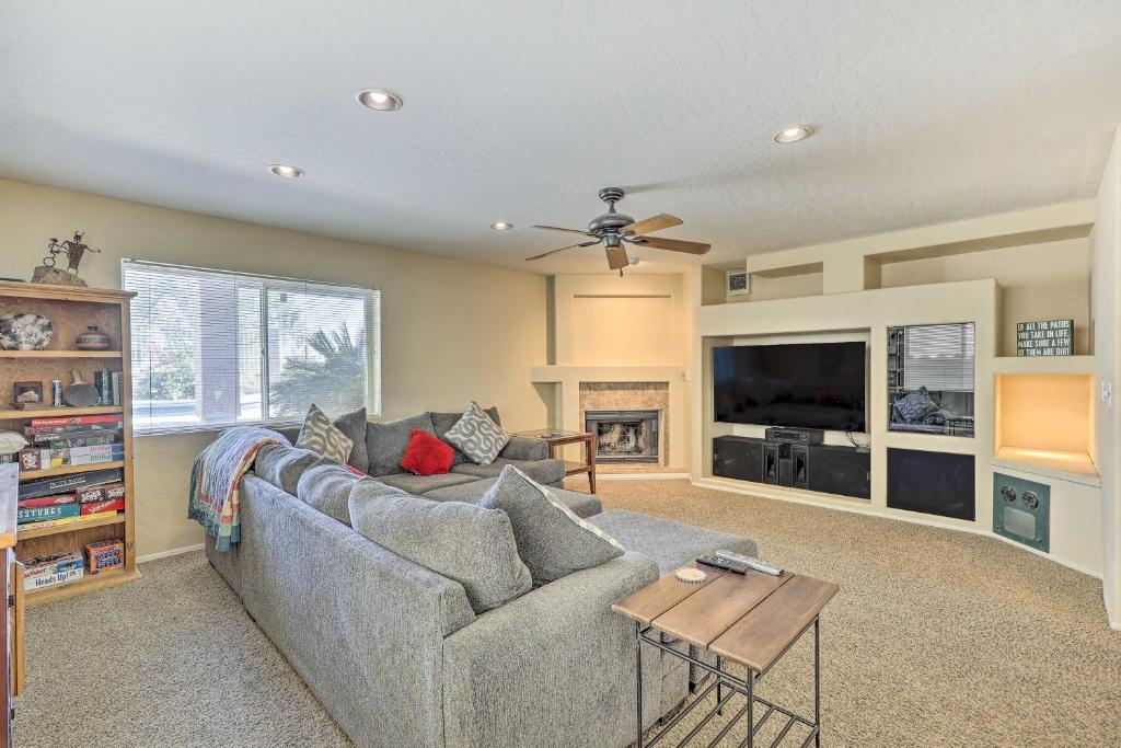 Stunning Phoenix Oasis with Golf Course Views!, Phoenix – Updated 2023 ...