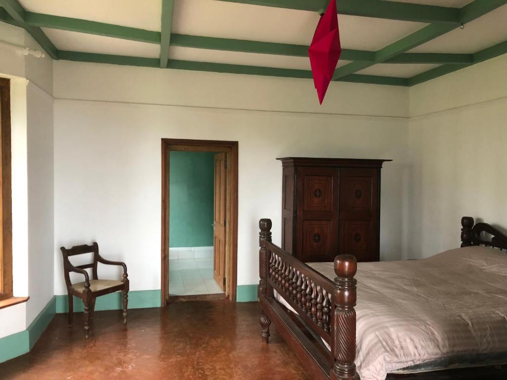 The Haldummulla Estate - Picturesque planters bungalow on organic tea ...