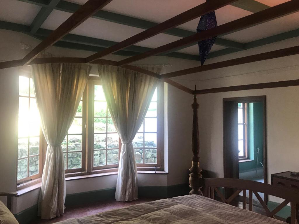 The Haldummulla Estate - Picturesque planters bungalow on organic tea ...