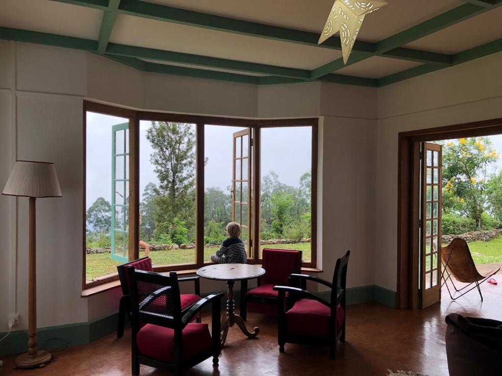 The Haldummulla Estate - Picturesque planters bungalow on organic tea ...