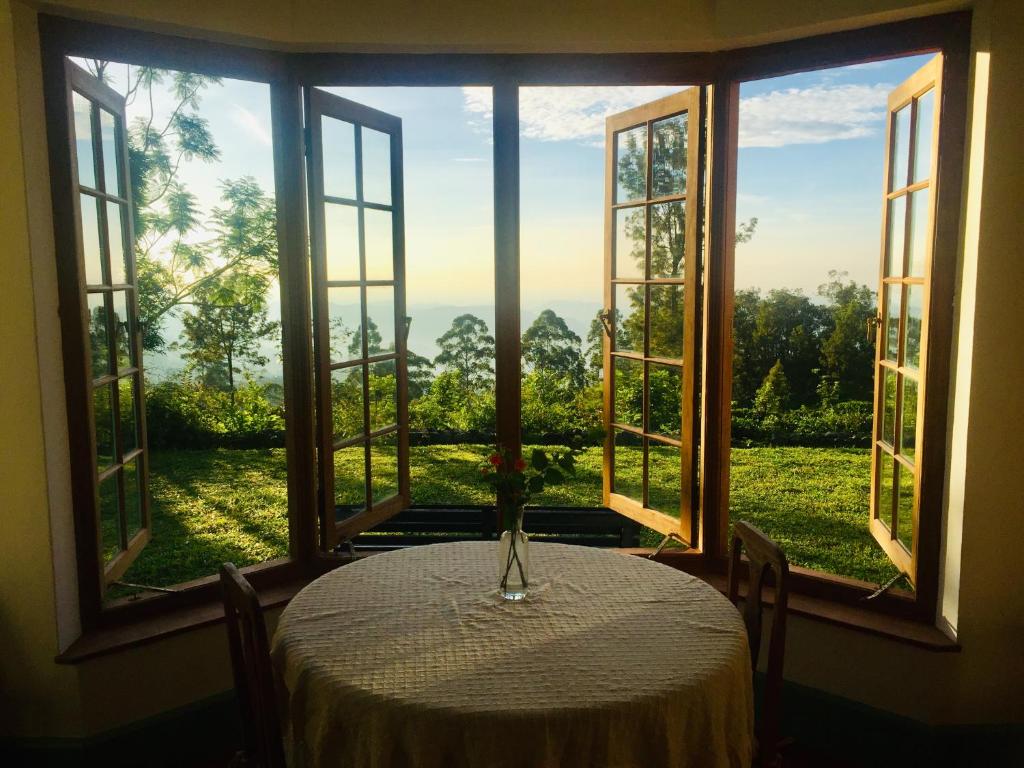 The Haldummulla Estate - Picturesque planters bungalow on organic tea ...