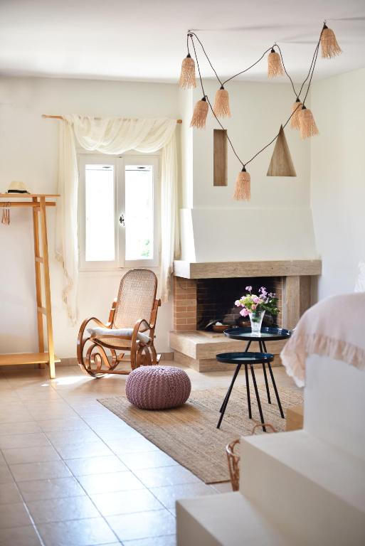 Angeliki House by Elefthia Syros, Megas Yialos-Nites (updated prices 2026)