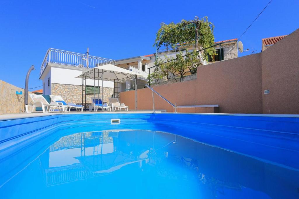 Apartment Razanj Mi with shared pool 1, Ražanj (precios actualizados 2025)