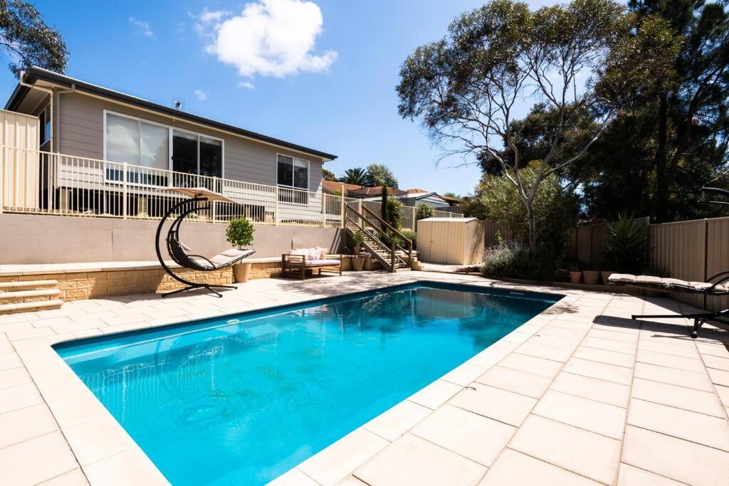 Modbury Heights 3 Bedroom Bungalow - One Tree Hill