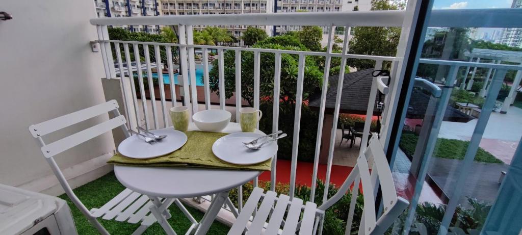 1 bedroom Apartment by the pool -Jazz residences in Makati, Manila ...