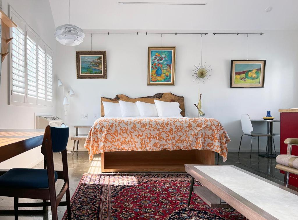 The Astro, Santa Rosa (updated prices 2026)