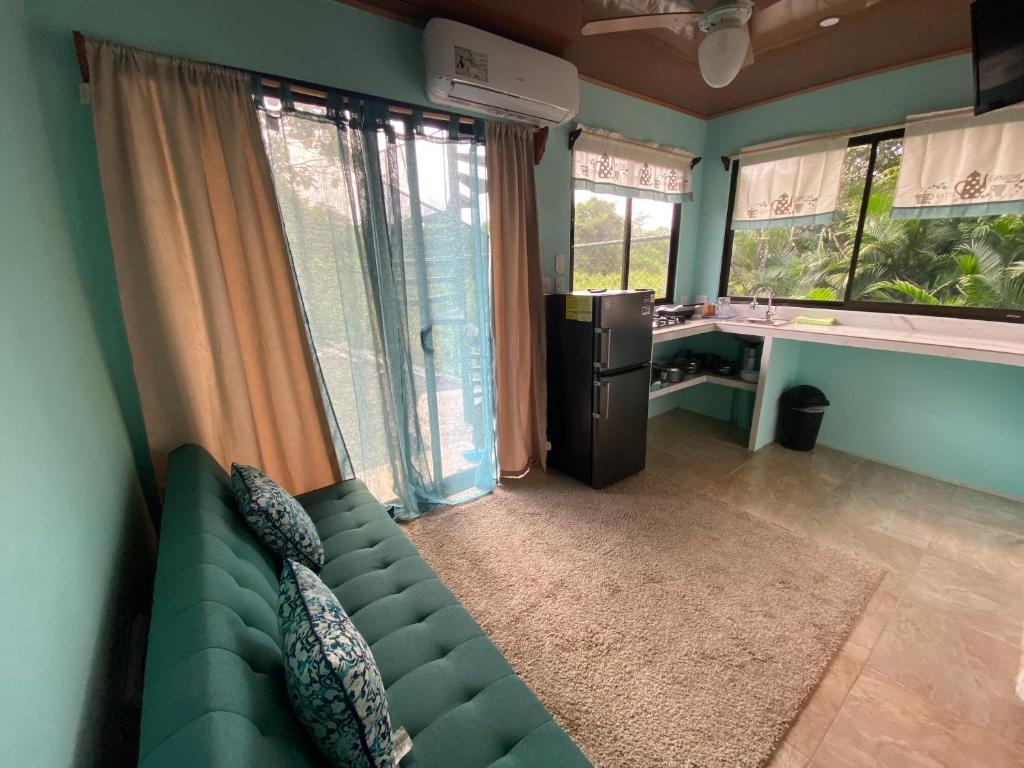 The Jungle Container, Quepos – Updated 2023 Prices