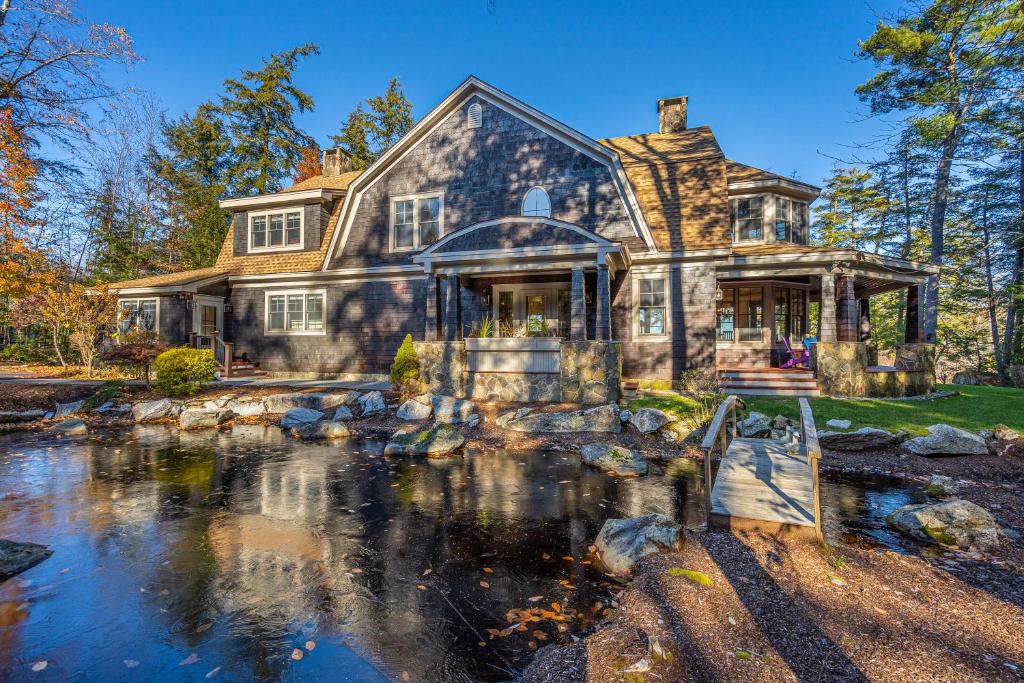 Meredith's Place, Meredith (updated prices 2025)