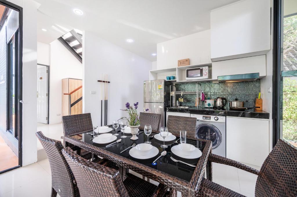 AnB Loft poolvilla 3BR/3bath close Jomtian beach, Ban Huai Yai (updated ...