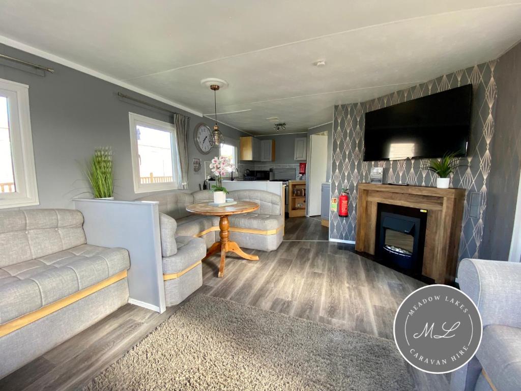 Promenade 566, direct beach access, close to fantasy island, WiFi, pet ...