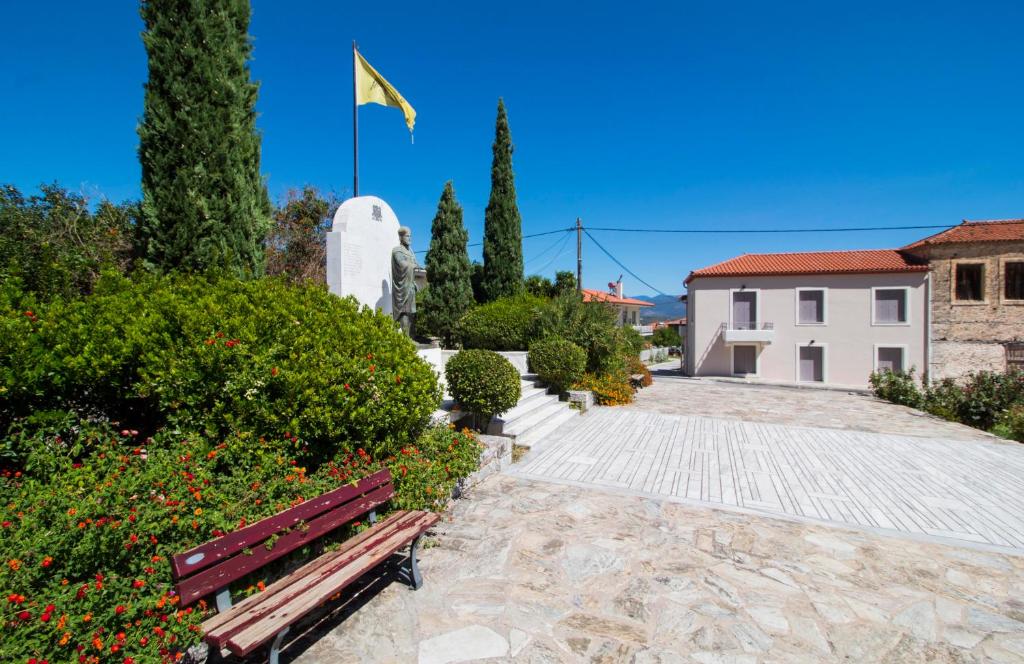 Laconian Collection Mystras Residence Upper Floor, Mistra – aktualne ...