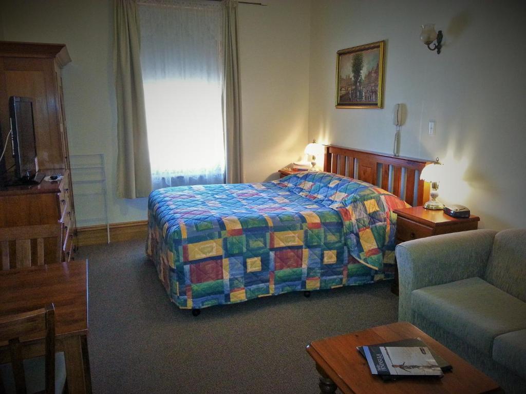 Sonbern Lodge Motel, Wallaroo (updated prices 2025)