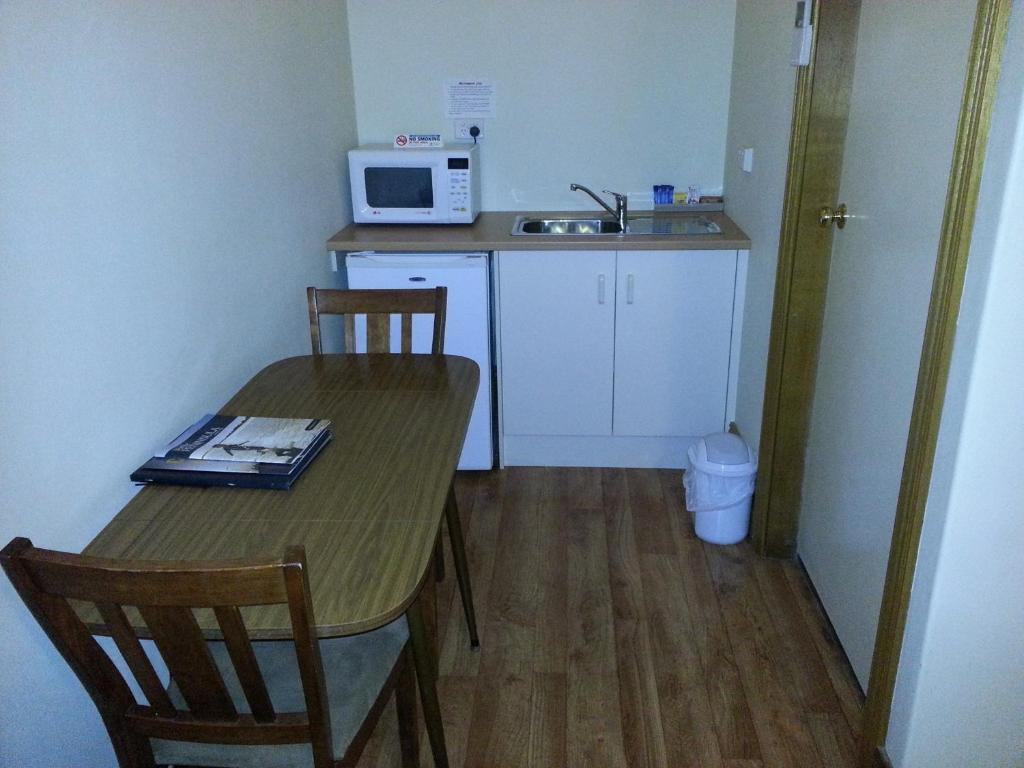 Sonbern Lodge Motel, Wallaroo (updated prices 2025)